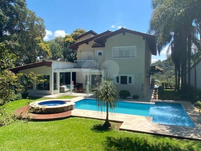 Casa com 4 quartos à venda em Roseira SP