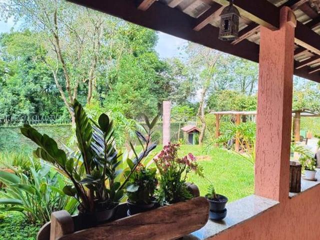 Casa com 4 quartos à venda em Roseira SP