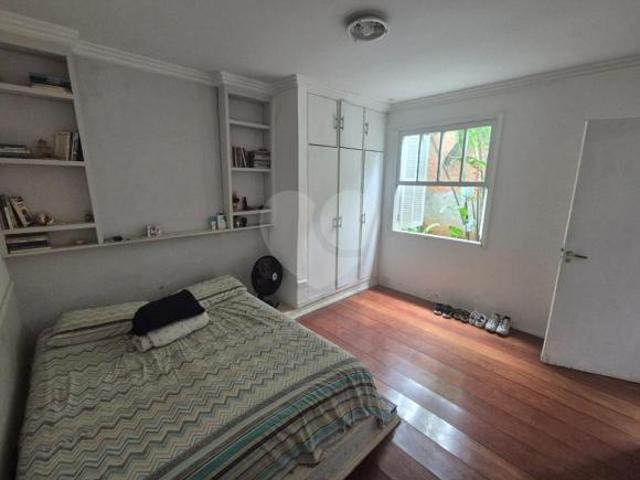 Casa com 4 quartos à venda em São Dimas SP