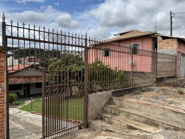 Casa com 4 quartos à venda em Santa Luzia, no bairro Duquesa I São Benedito