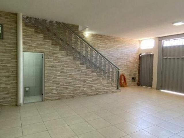 Casa com 4 quartos à venda em Santa Luzia, no bairro Duquesa I