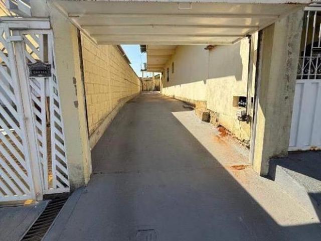 Casa com 4 quartos à venda em Santa Luzia, no bairro Frimisa