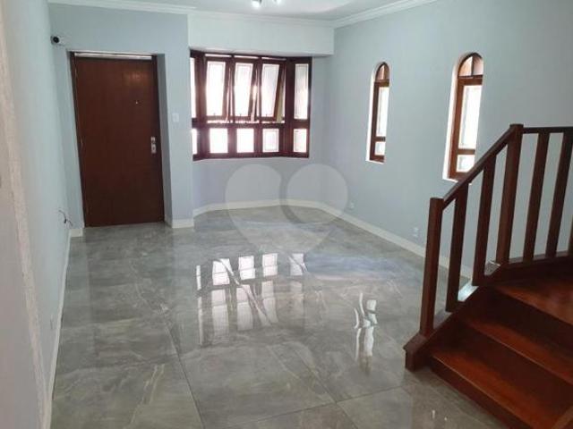 Casa com 4 quartos à venda em Santana SP