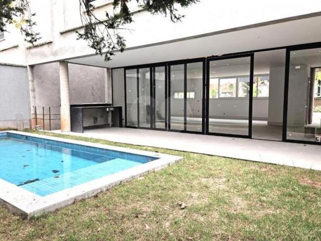 Casa com 4 quartos à venda em Santo amaro SP