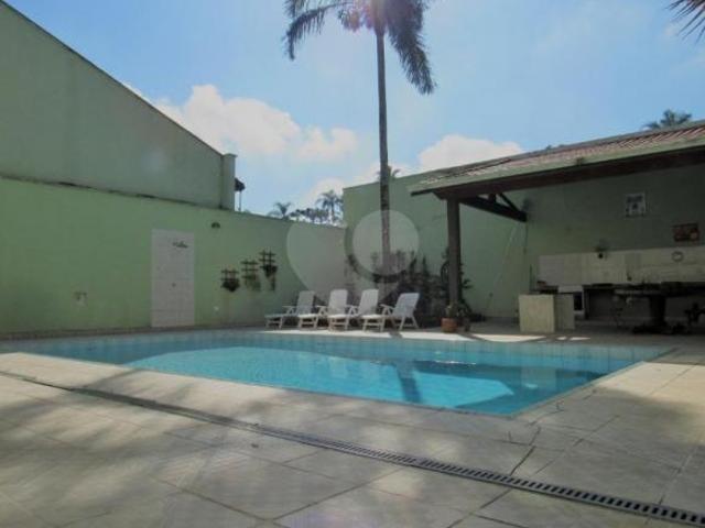 Casa com 4 quartos à venda em Santo amaro SP