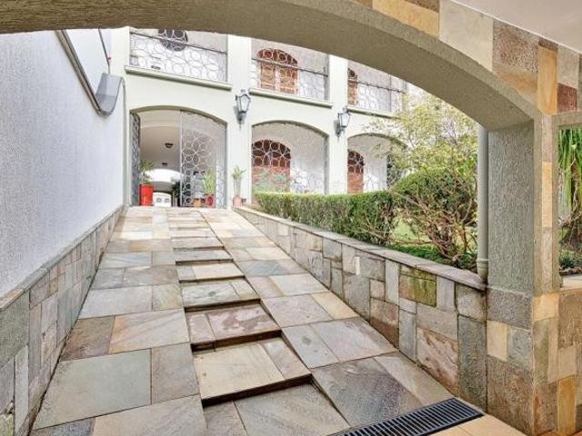 Casa com 4 quartos à venda em Santo amaro SP
