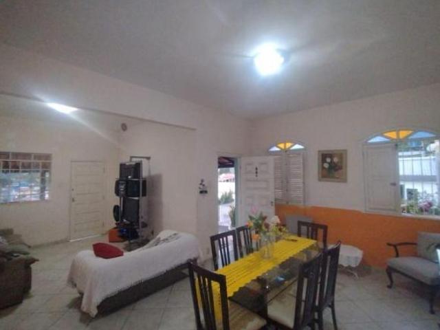 Casa com 4 quartos à venda em Sabará, no bairro Nações Unidas