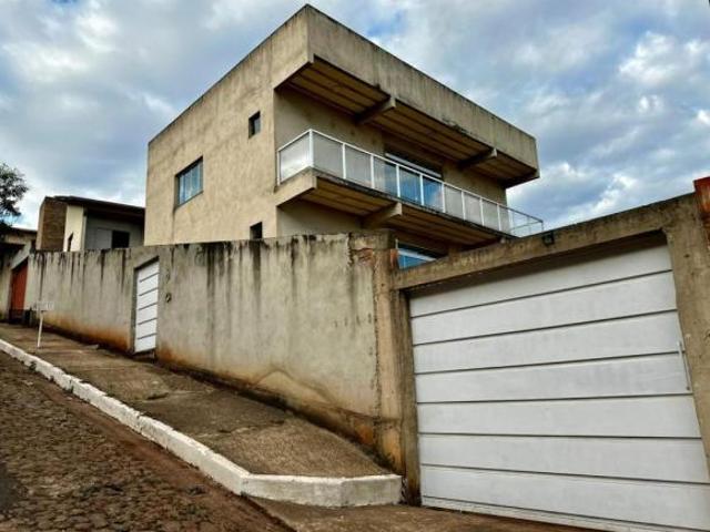 Casa com 4 quartos à venda em Sabará, no bairro Villa Real