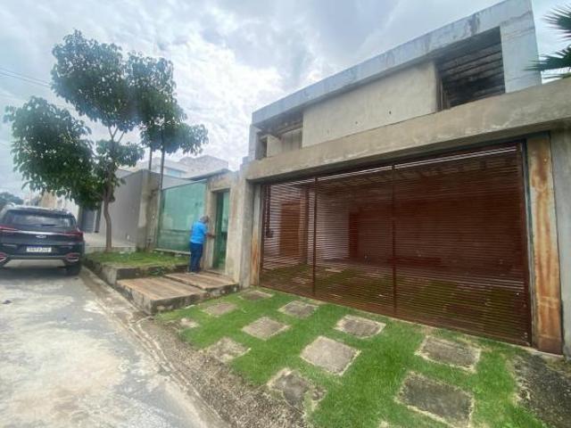 Casa com 4 quartos à venda em Sete Lagoas, no bairro Florida