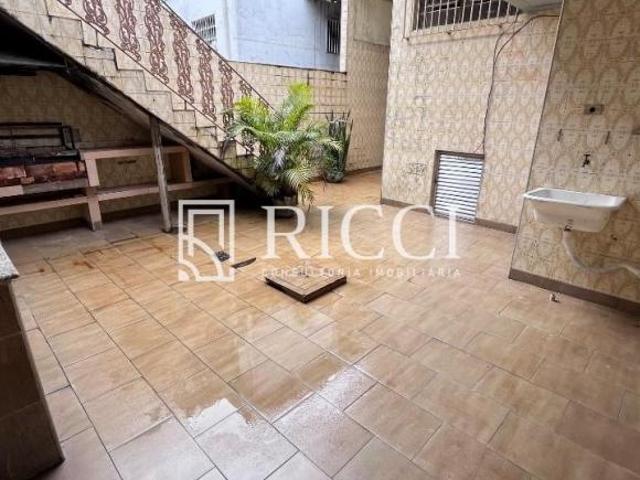 Casa com 4 quartos à Venda na Vila Belmiro Santos