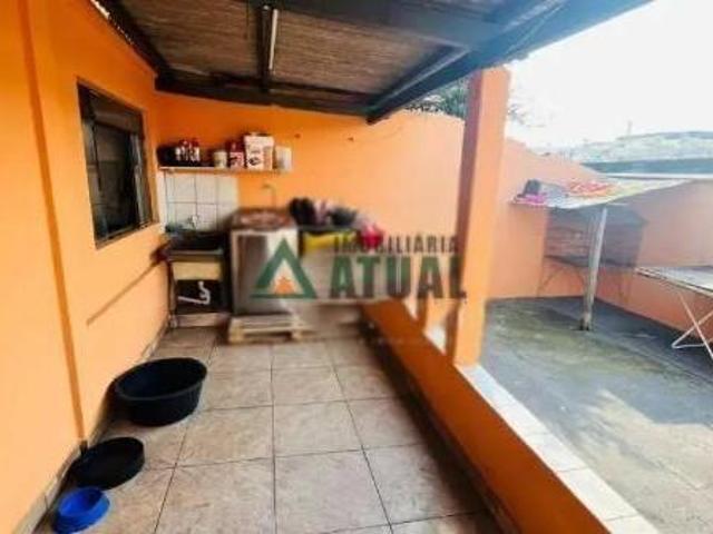 CASA COM 4 QUARTOS A VENDA NA ZONA NORTE