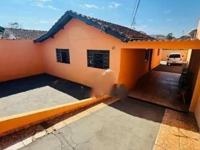 CASA COM 4 QUARTOS A VENDA NA ZONA NORTE