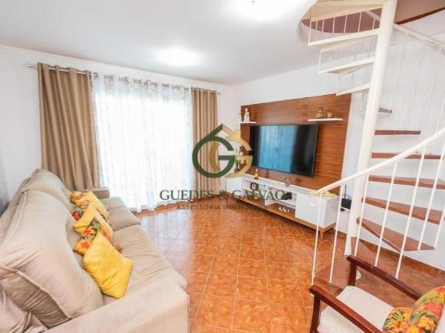 Casa com 4 quartos à venda na Rua Francisca Ferrei