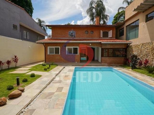 Casa com 4 quartos a venda no Alto da Boa Vista, com piscina e área gourmet, e 4 quartos