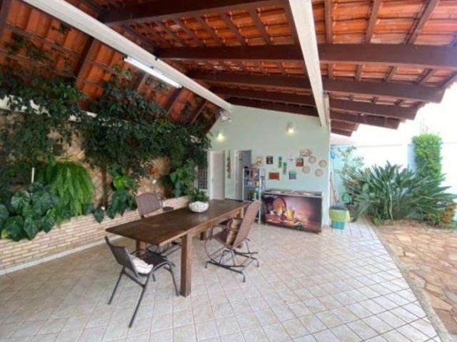 Casa com 4 quartos à venda no Bairro Centro Uberlândia/MG