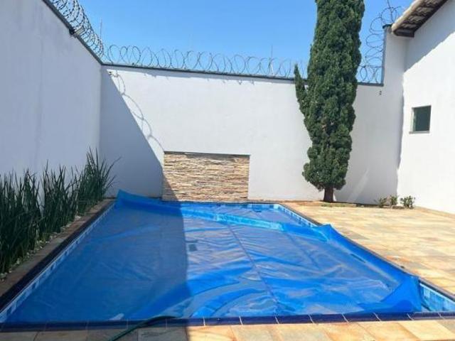 Casa com 4 quartos à venda no Bairro Alto Umuarama Uberlândia/MG