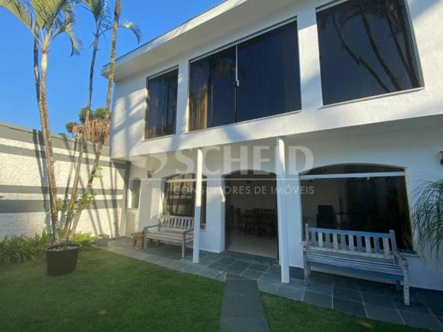 Casa com 4 quartos a venda no Bairro de Interlagos