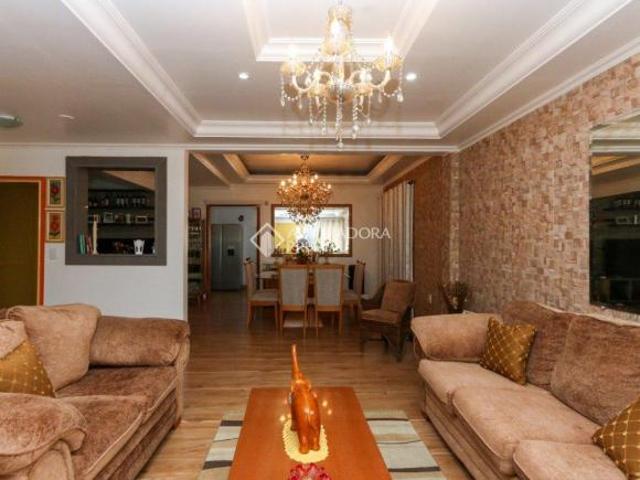 Casa com 4 Quartos à Venda no bairro Estância Velha com 298m²