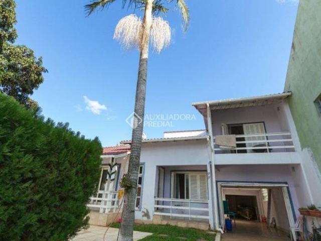 Casa com 4 Quartos à Venda no bairro Igara com 257m²