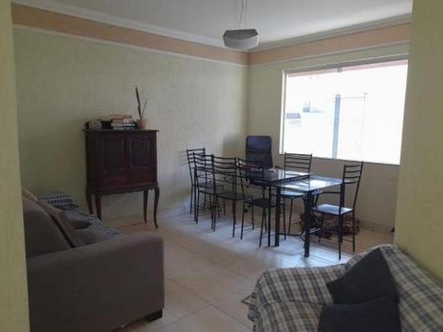 Casa com 4 quartos à venda no Bairro Jardim Europa Uberlândia/MG