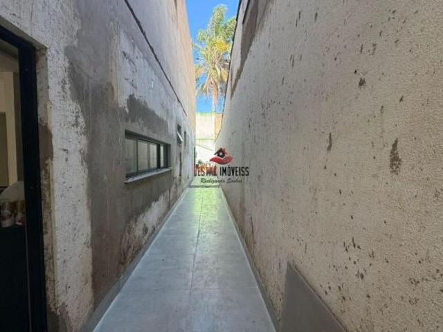 Casa com 4 quartos à venda no Bairro Osvaldo Rezende Uberlândia/MG