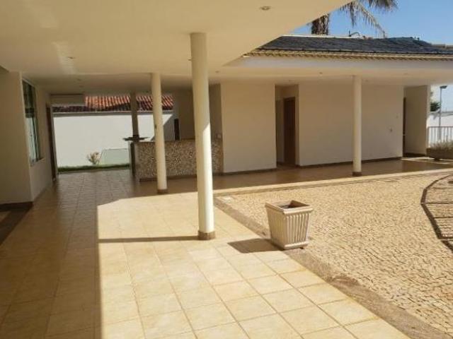 Casa com 4 quartos à venda no Bairro Morada da Colina Uberlândia/MG