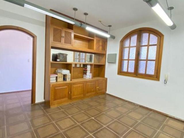 Casa com 4 quartos à venda no Bairro Martins Uberlândia/MG