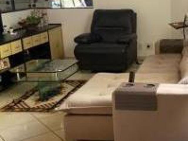 Casa com 4 quartos à venda no Bairro Presidente Roosevelt Uberlândia/MG