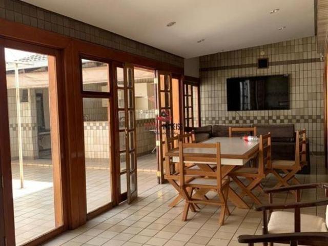 Casa com 4 quartos à venda no Bairro Tabajaras Uberlândia/MG
