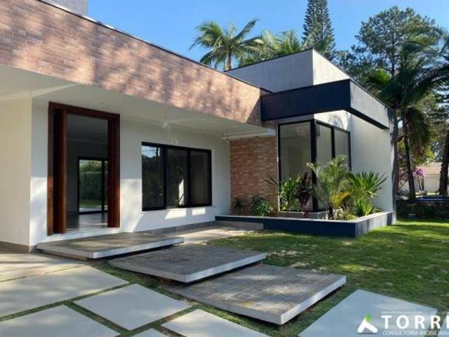 Casa com 4 Quartos à venda no Condomínio Lago Azul, em Araçoiaba da Serra SP