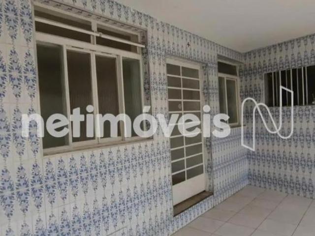 Casa com 4 Quartos à Venda no Floresta – Belo Horizonte | Lote de 359,75m²