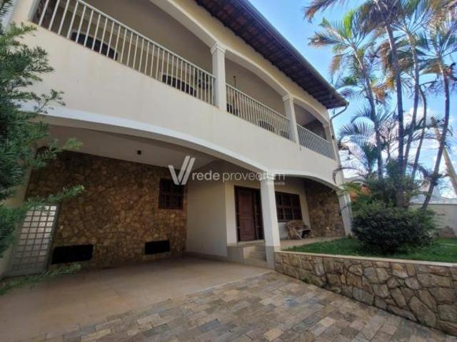 Casa com 4 quartos à venda no Jardim Chapadão