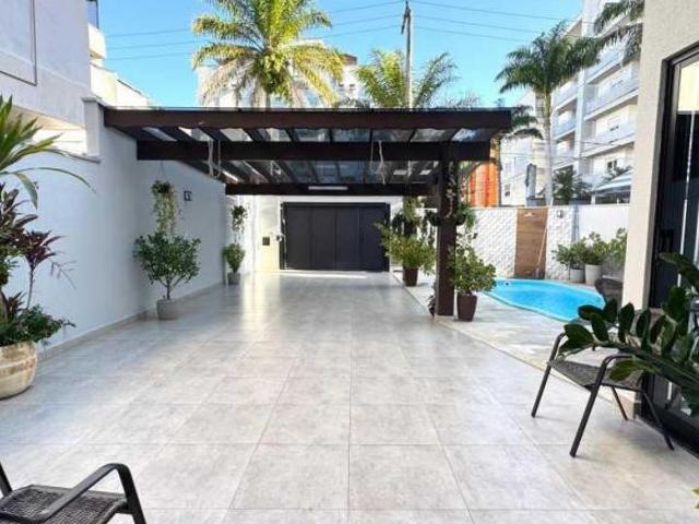 Casa com 4 quartos à venda Praia Grande Ubatuba | Piscina, área gourmet e suíte
