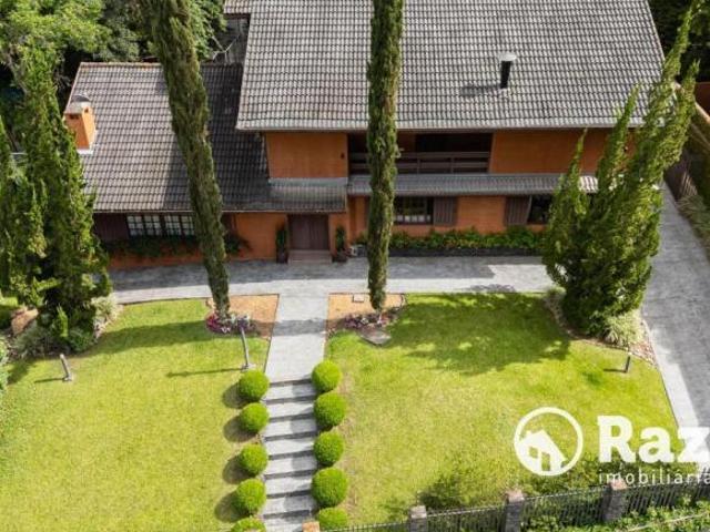 CASA COM 4 QUARTOS ÁREA TOTAL DE 409,50m² MOSSUNGUÊ REF 6185