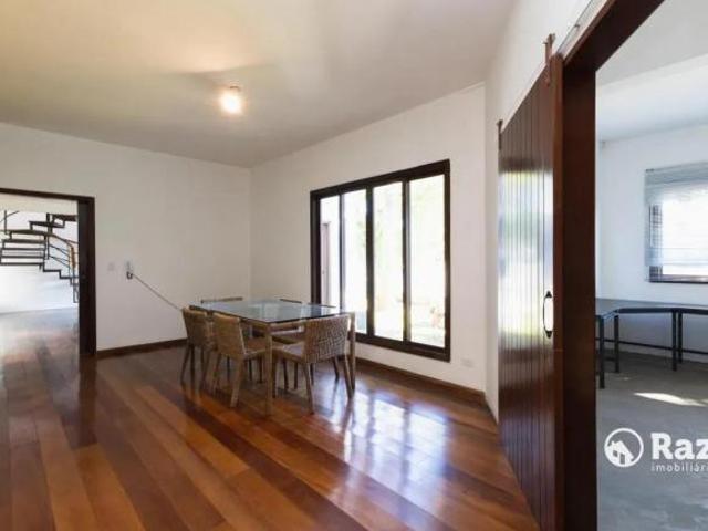 CASA COM 4 QUARTOS ÁREA TOTAL DE 280m² SÃO FRANCISCO REF 6161