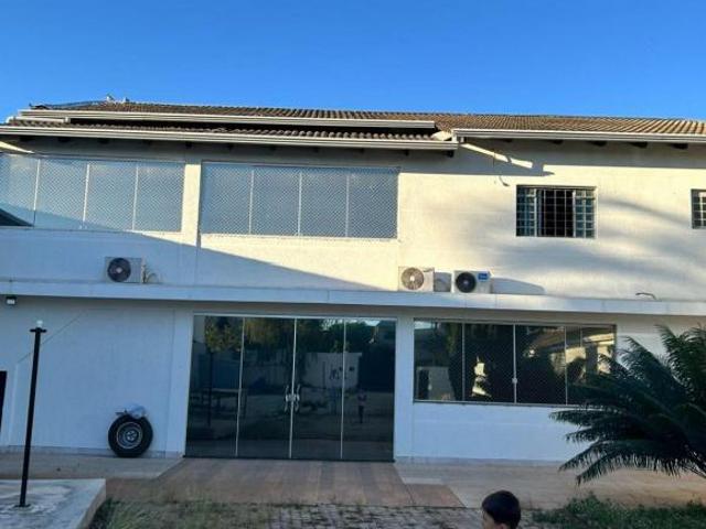 Casa com 4 quartos, Arniqueiras