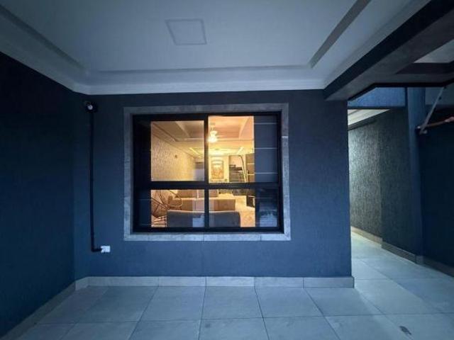 Casa com 4 quartos, Guilhermina, Praia Grande R$ 1.49 mi