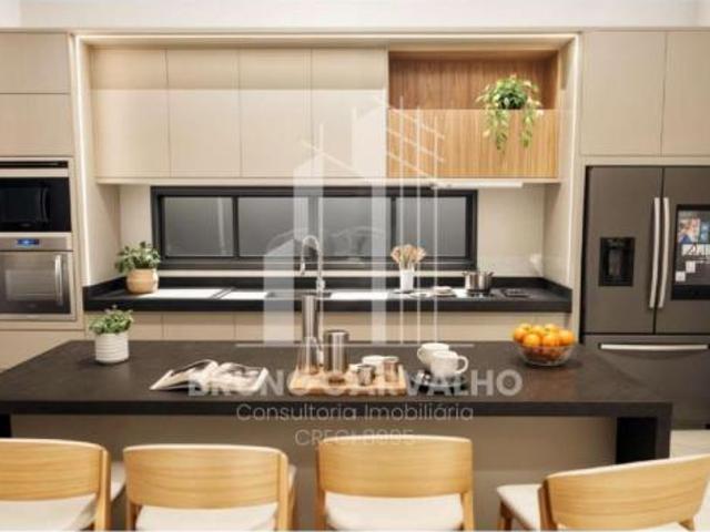 Casa com 4 quartos e 450 m² à venda no Jardim Botânico