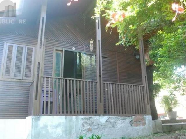 Casa com 4 Quartos e 4 vagas de garagem no Bairro Vila Ipiranga