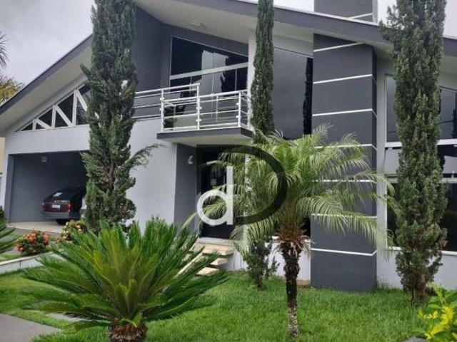 Casa com 4 Quartos e 5 banheiros à Venda, 302 m² por R$ 2.800.000