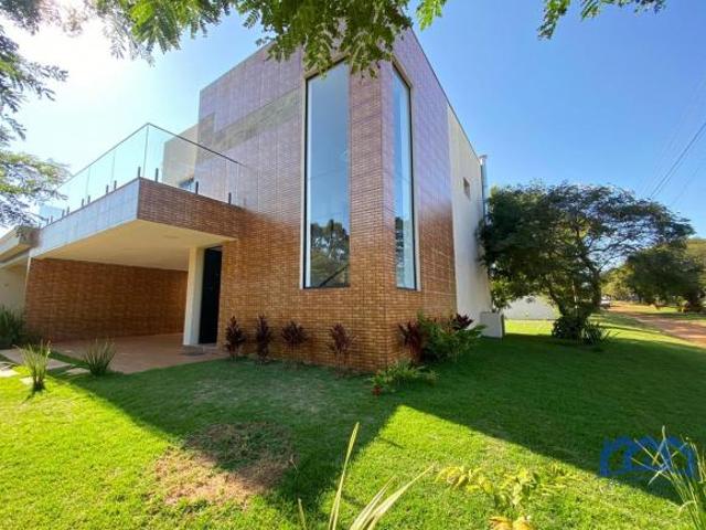 Casa com 4 Quartos e 5 banheiros à Venda, 450 m² por R$ 1.200.000 Cód. ch2289