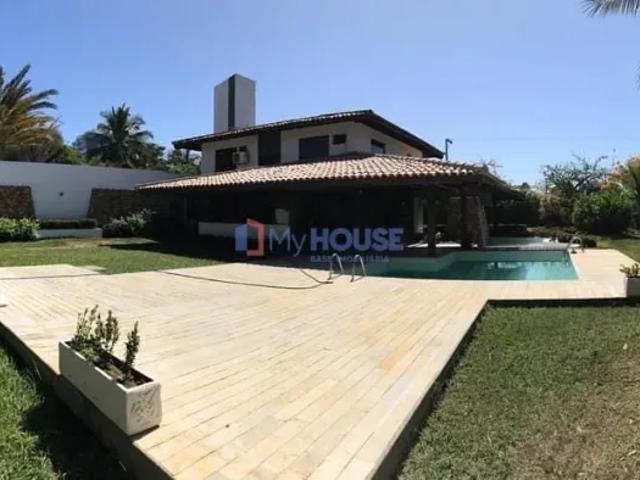 Casa com 4 Quartos e 5 banheiros à Venda, 450 m² por R$ 3.100.000