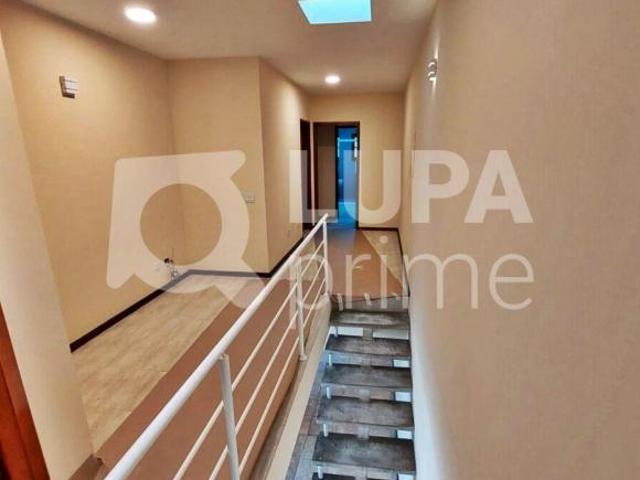 CASA COM 4 QUARTOS E 5 VAGAS DE GARAGEM À VENDA NO MANDAQUI