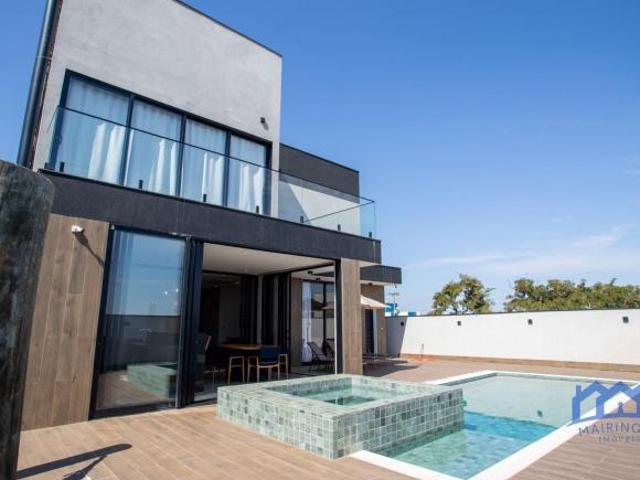Casa com 4 Quartos e 6 banheiros à Venda, 460 m² por R$ 2.400.000 Cód. ch2386
