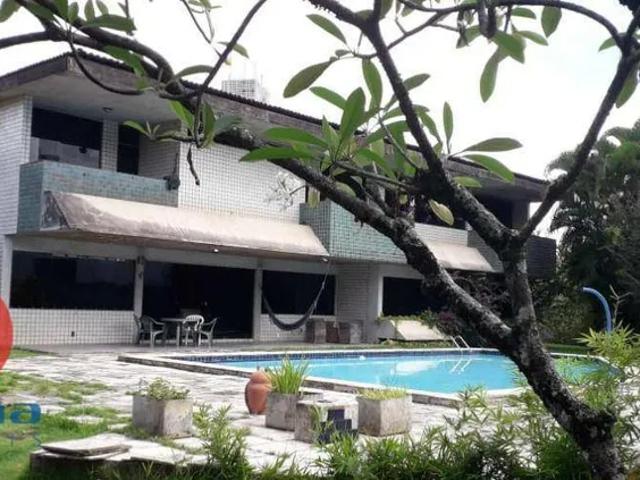Casa com 4 Quartos e 6 banheiros à Venda, 545 m² por R$ 4.300.000