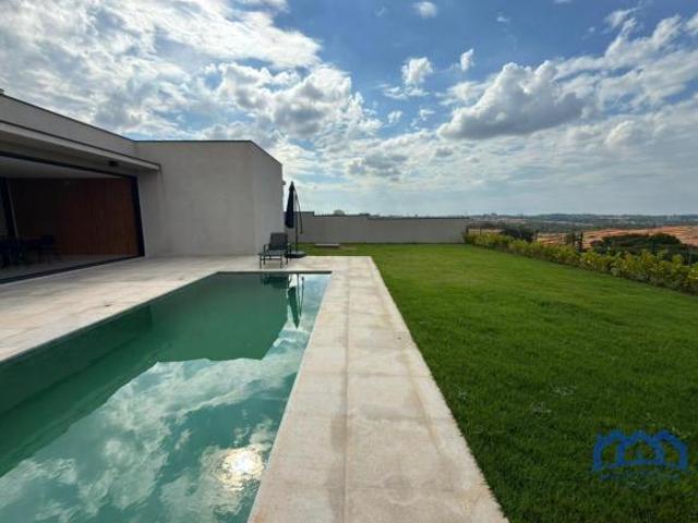 Casa com 4 Quartos e 6 banheiros à Venda, 800 m² por R$ 3.490.000 Cód. ch2656