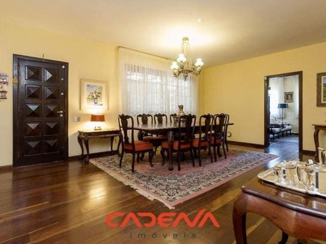 Casa com 4 quartos e 7 vagas à venda no Bom Retiro