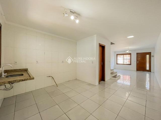 Casa com 4 quartos e 120m² para alugar em Hípica, Porto Alegre