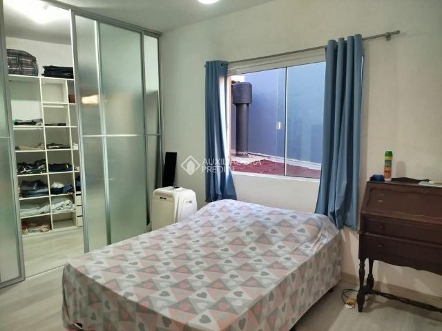Casa com 4 quartos e 156m² para alugar em Sarandi, Porto Alegre