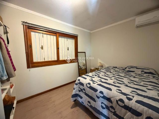 Casa com 4 quartos e 160m² para alugar em Centro, Canela